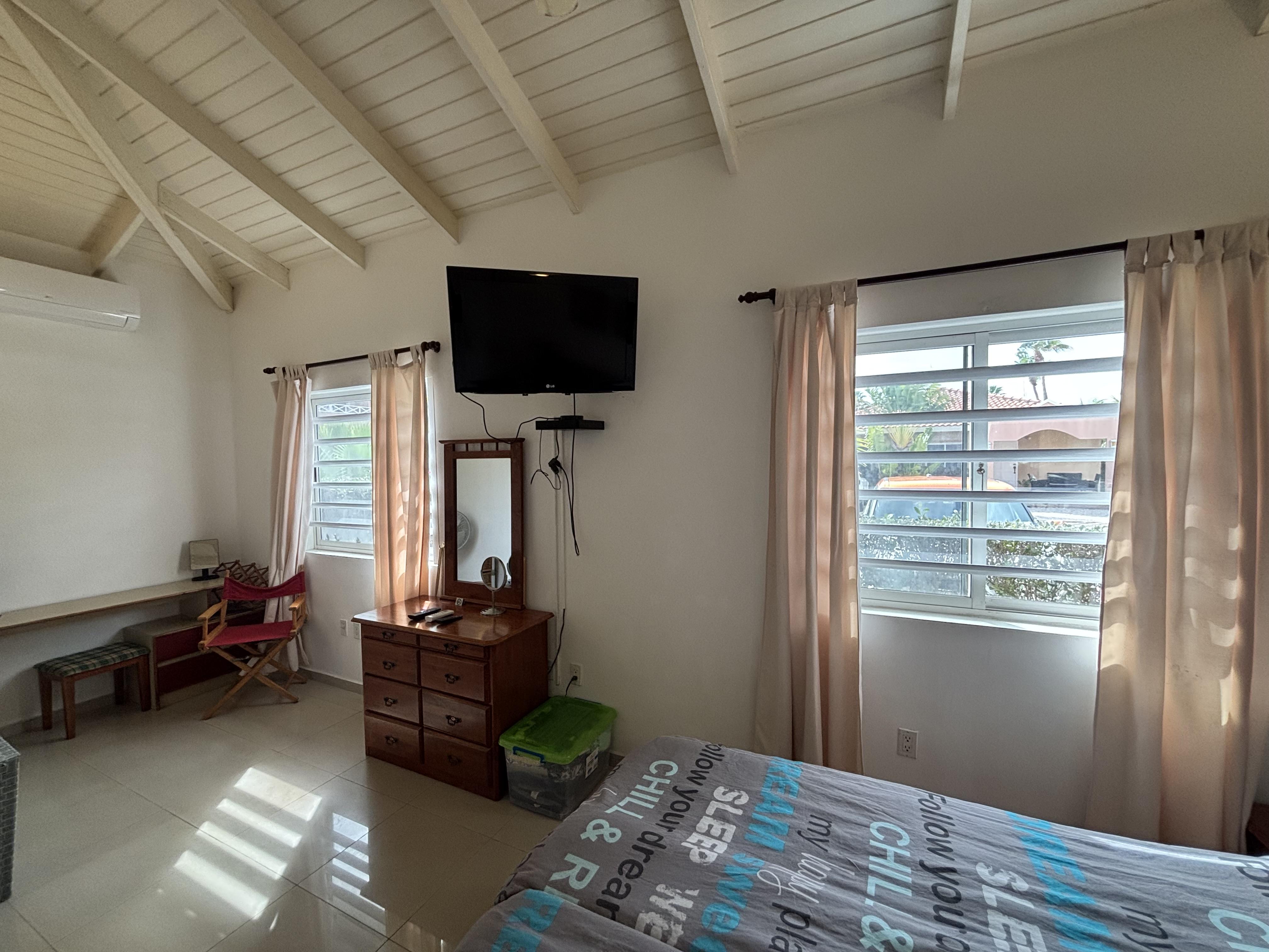 For Rent: 2-Bedroom Bungalow in Caribbean Beach Resort, Piscadera